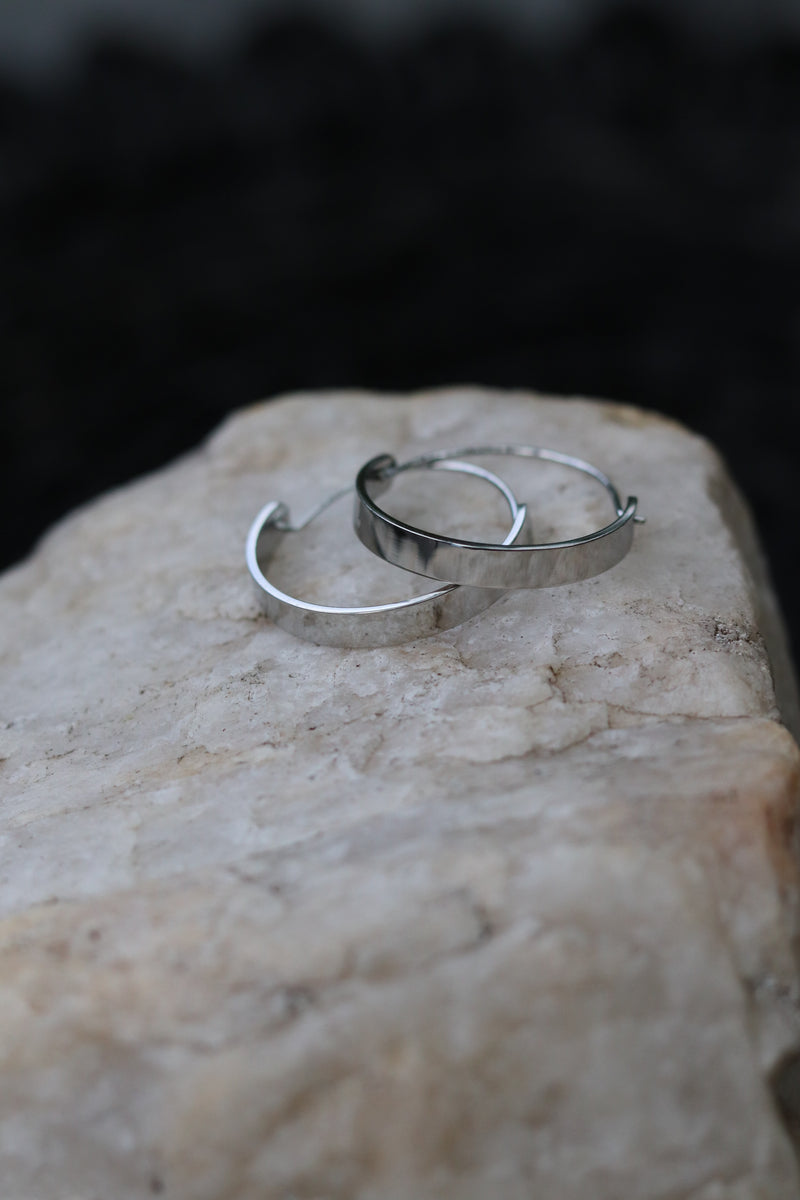Edge Hoops Earrings - Water Proof (Silver and Gold) – cedarandcypress
